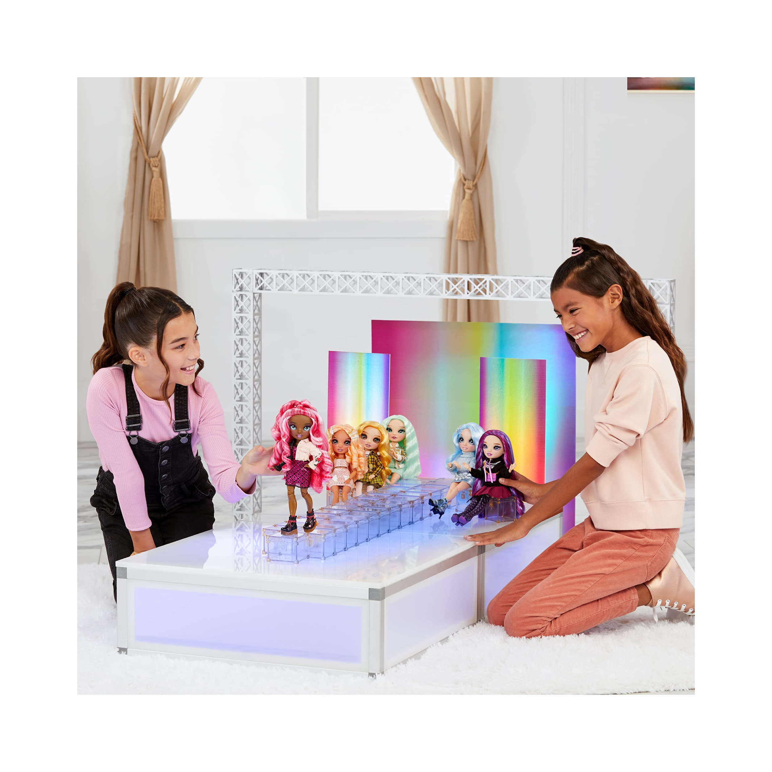 Kukulla Emi Vanada - Rainbow High - Dama Shop